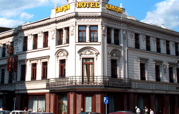 COMM2010 - Accomodation